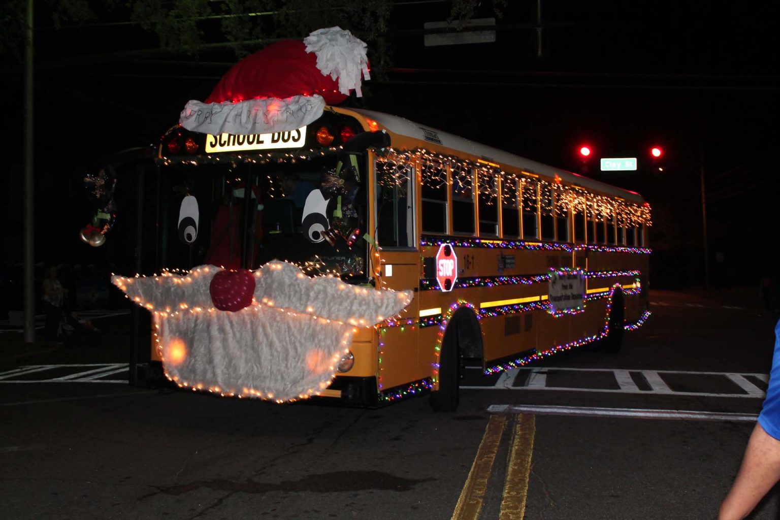 Gallery: School Districts Decorate School Buses for Holiday Spirit ...